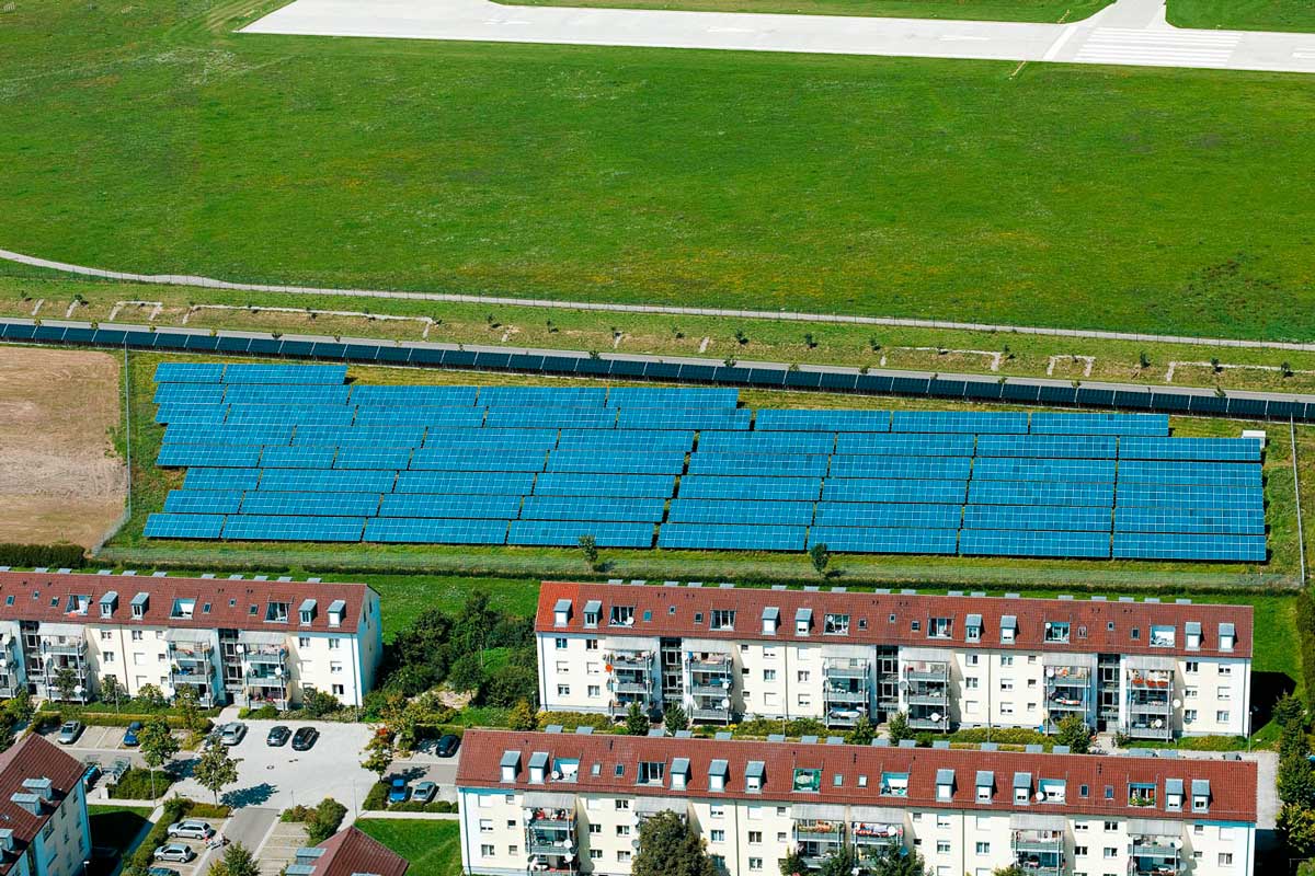 Solaranlage Solpark - Solar Invest AG - Erneuerbaren Energien